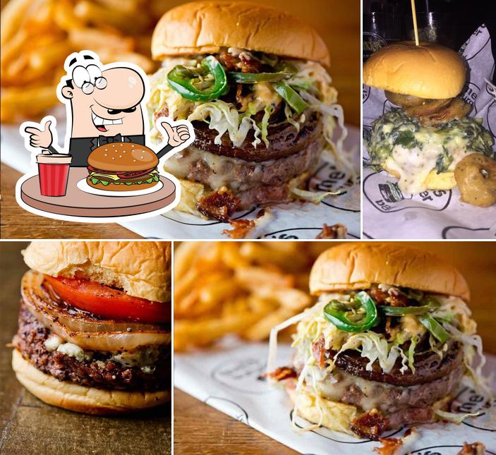 Mel's Burger Bar, 2850 Broadway in West New York - Restaurant menu and reviews