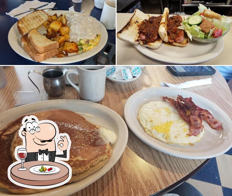 Silver Moon Soda Grill, Rossford - Restaurant menu, prices and reviews
