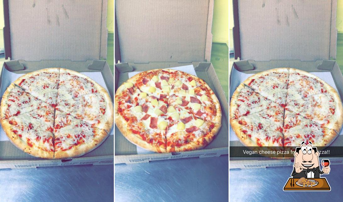 Deez Pizza Shop in Troy - Restaurant menu and reviews