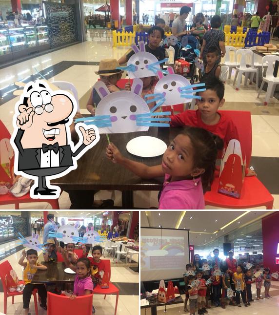 Jollibee - SM Hypermarket Imus restaurant, Imus - Restaurant reviews