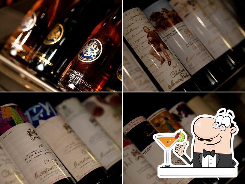 Whispers Bar & Fine dining, Hong Kong
