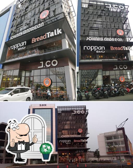Roppan BreadTalk cafe, Bekasi Regency - Restaurant reviews