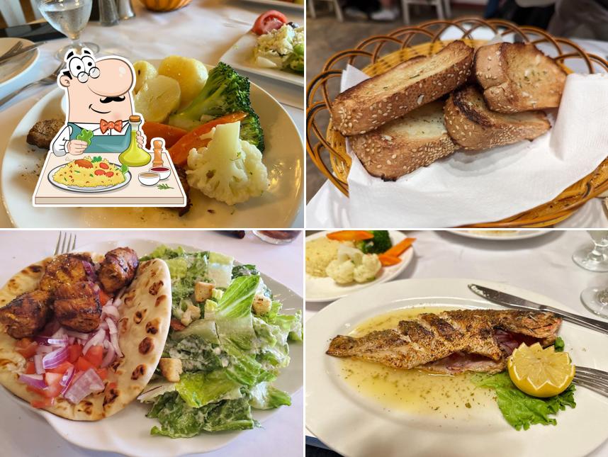 Ithaca Greek Mediterranean Restaurant, 5308 Hwy 7 in Markham - Restaurant reviews