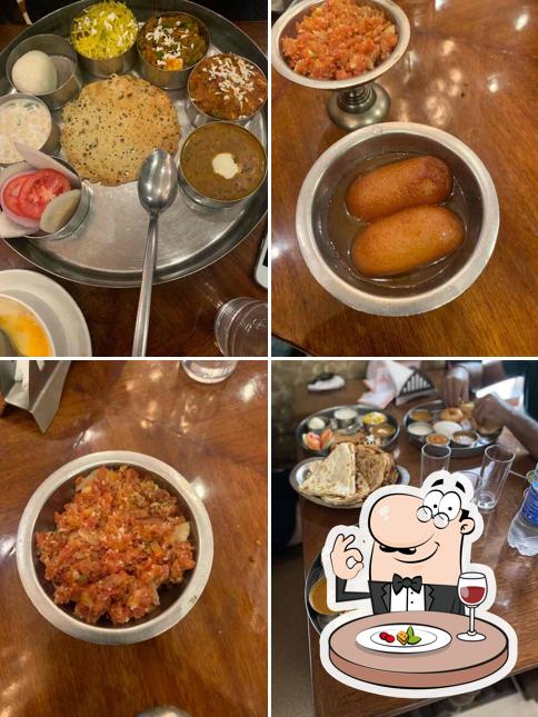 Bhaja Govindam, New Delhi, Delite Theater Building - Restaurant reviews