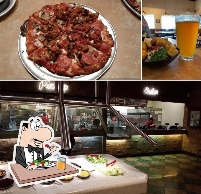 Toppers Pizza, Thousand Oaks - Restaurant menu, prices and reviews