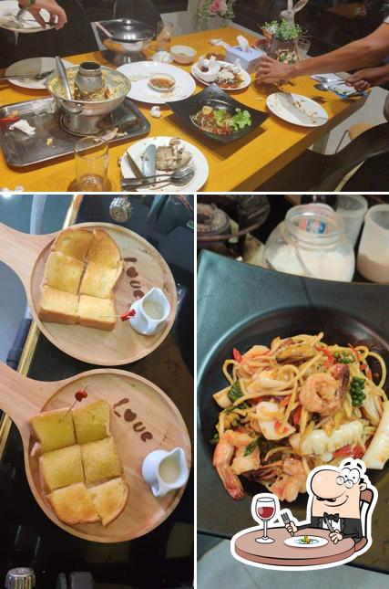 Forest Hill Cafe & restaurant, Sanamchai - Restaurant menu, prices and ...