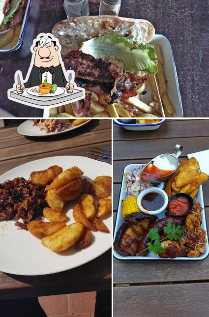 Henry's Bridge Hotel Echuca, Echuca - Restaurant menu, prices and reviews