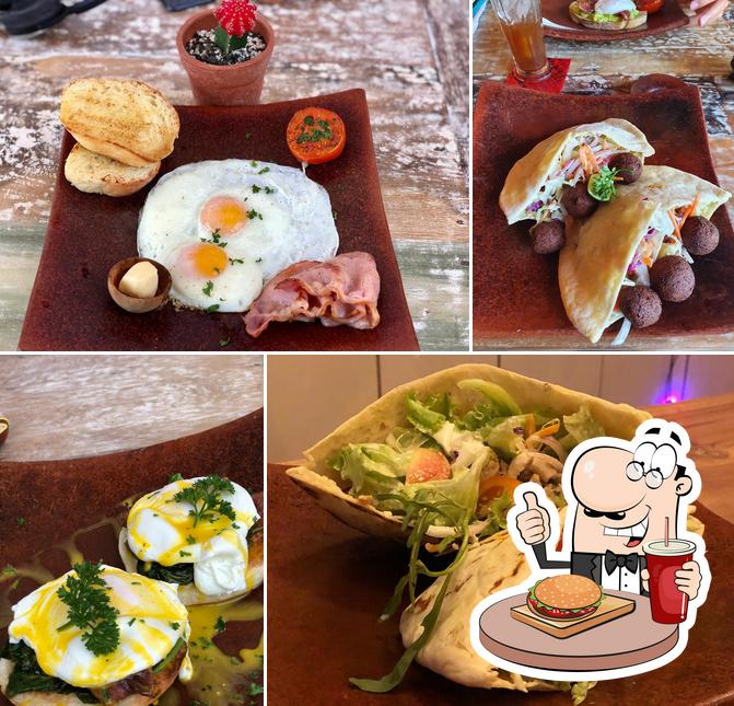 The Hut Restaurant Kuta, Kuta - Restaurant reviews