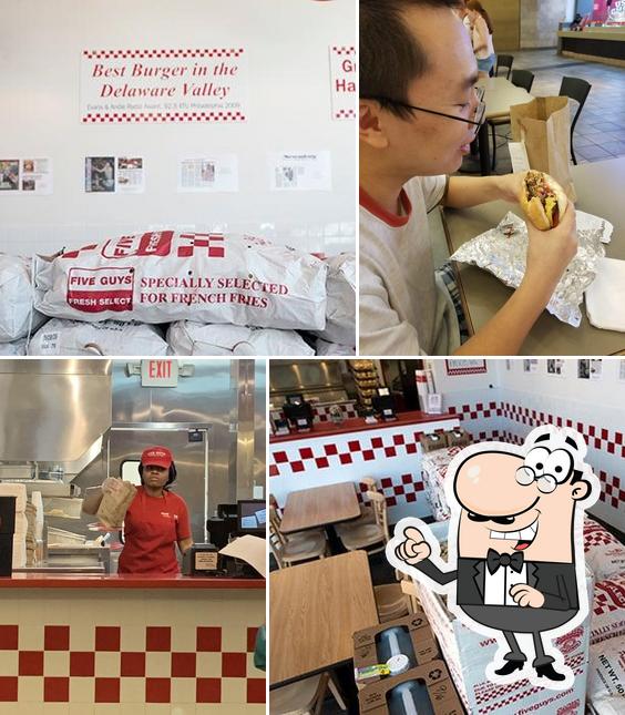 Five Guys, 1000 Ross Park Mall Drive Unit Vc02 in Pittsburgh ...