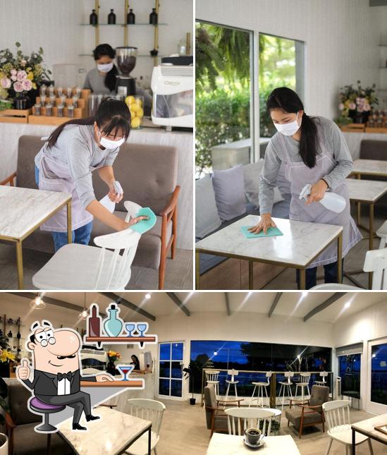 Nava House Café, Ban Pho - Opiniones del restaurante