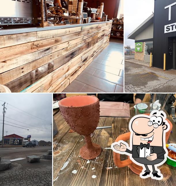 Muggs Coffee Bar & Clay Room in Strathroy - Restaurant reviews