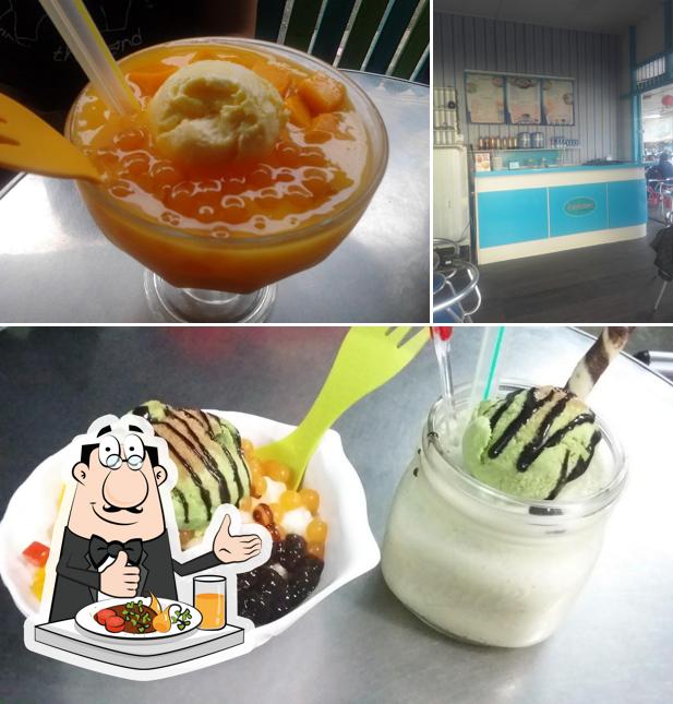Taro House cafe, Pontianak, Jl. Jendral Urip - Restaurant reviews