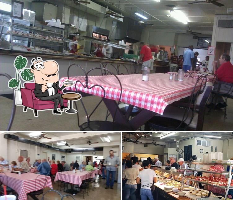 Matthews Cafeteria, Tucker - Restaurant menu, prices and reviews