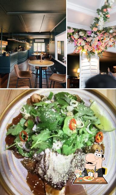 Dee Den Restaurant, Buderim - Restaurant menu, prices and reviews