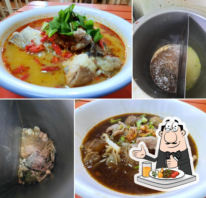 Mr Boon Boat Noodle restaurant, Bangkok - Restaurant reviews