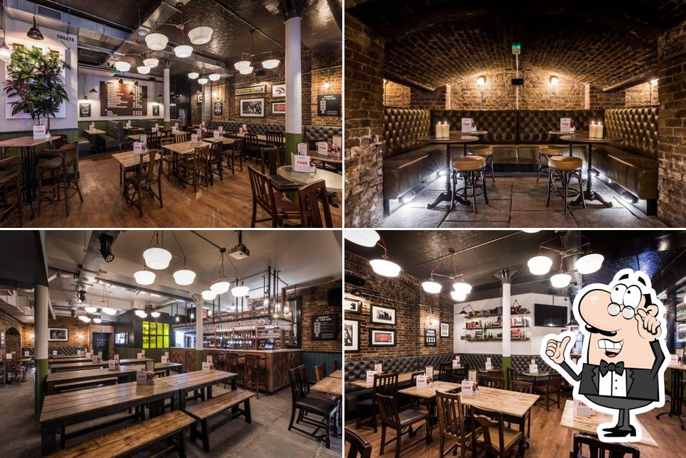 Draft House Farringdon, 55 Charterhouse Street in London - Restaurant ...
