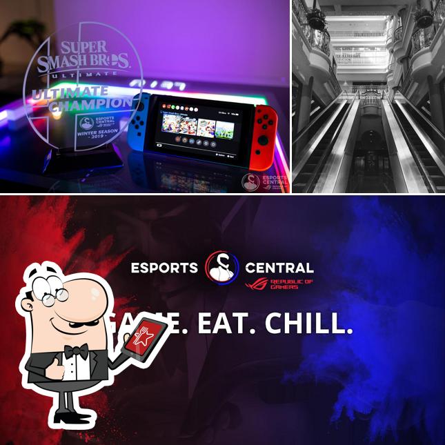 Esports Central Gaming Complex in Montreal - Restaurant reviews