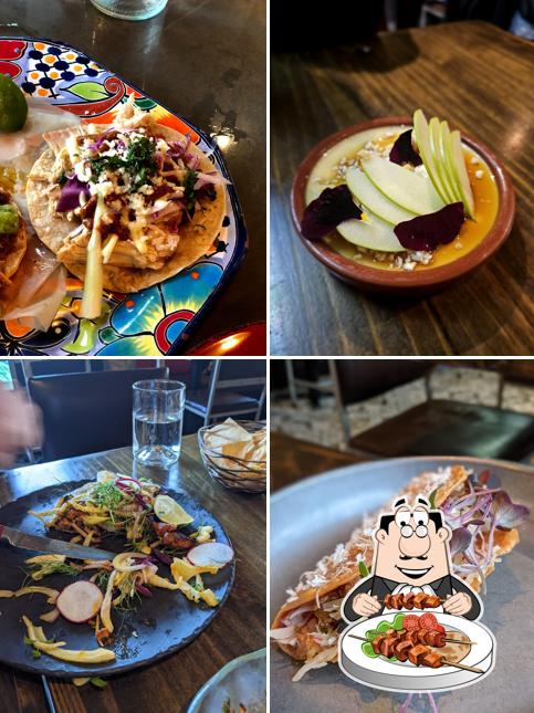 Mi Tocaya Antojería in Chicago - Restaurant menu and reviews