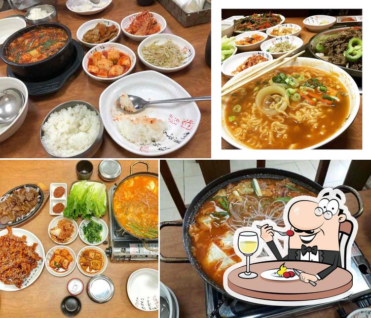 Hankook Restaurant, Abu Dhabi, شارع زايد الأول، Defence Road ...