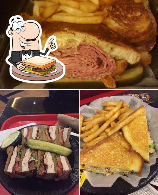 Del Mar Deli, 9777 S Las Vegas Blvd in Las Vegas - Restaurant reviews