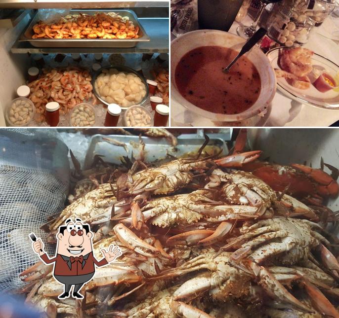 Cap'n Cats Clam Bar & Tavern in West Deptford - Restaurant menu and reviews