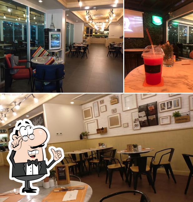 Munch restaurant, Bangkok, 26 Soi Sukhumvit 11 Khwaeng Khlong Toei Nuea ...