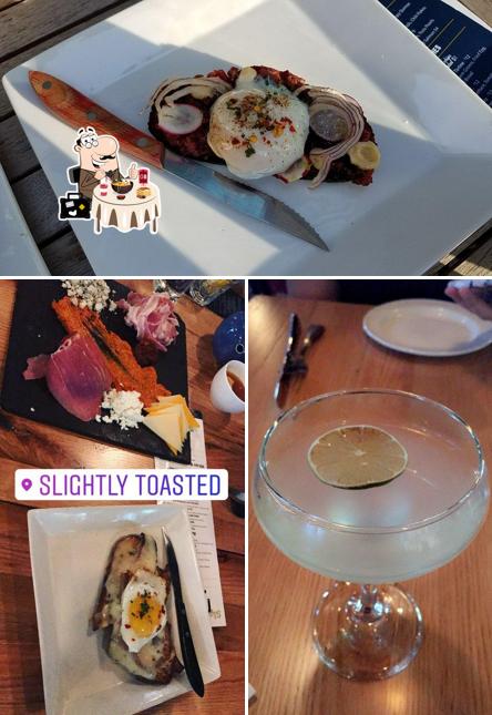 Slightly Toasted, Chicago - Restaurant menu, prices and reviews