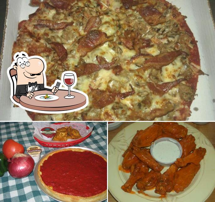 Louie's Pizza, 5406 Hampton Ave in St. Louis - Restaurant menu and reviews