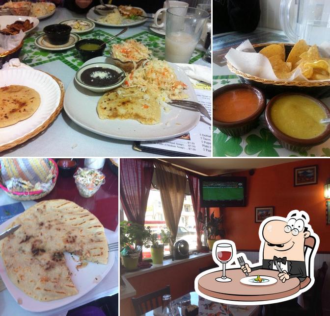 Brianna's Restaurant, Chicago - Restaurant menu, prices and reviews