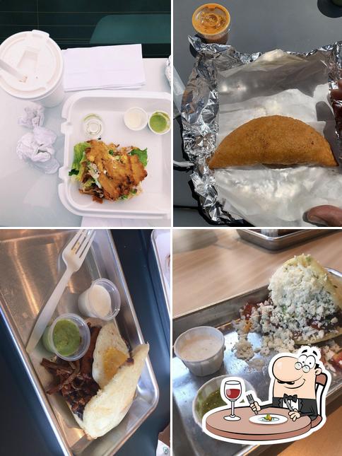 El Arepon Venezolano in Omaha - Restaurant menu