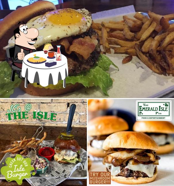 Emerald Isle, 6686 N Northwest Hwy in Chicago - Restaurant menu and reviews
