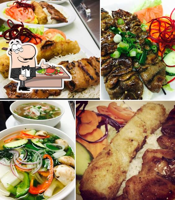 Top 7 restaurants with chicken salads in Brossard, november 2025 ...