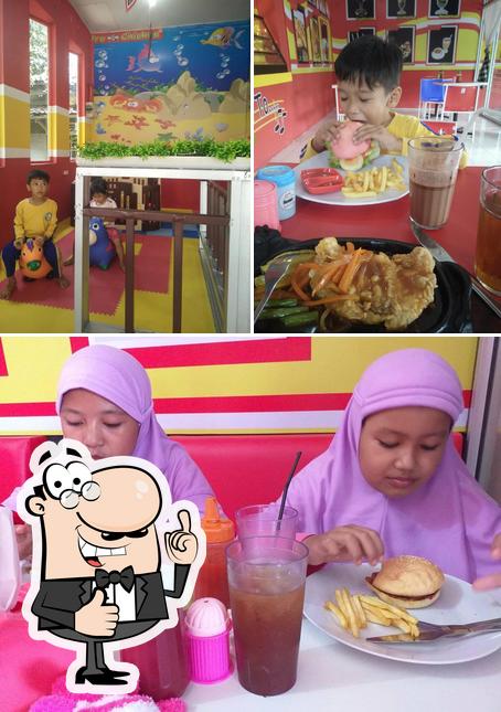 Pro chicken restaurant, Muara Bulian