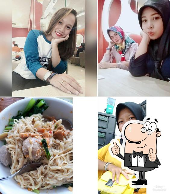 Solaria Mall Karawang restaurant, Cikampek