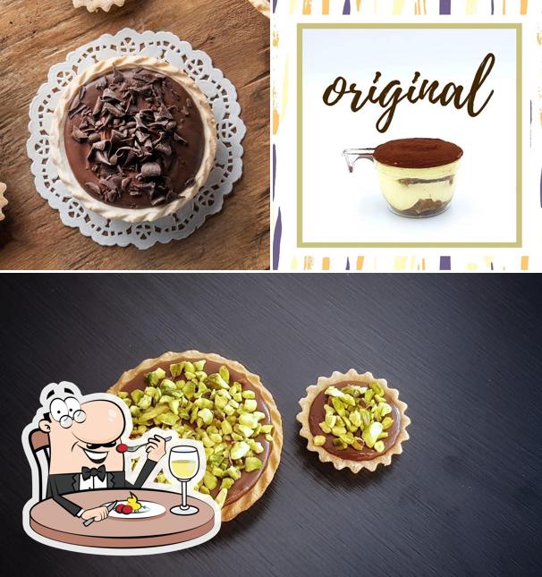 Two Sizes - Tiramisu in Korea (티라미수), Seoul - Restaurant menu, prices ...