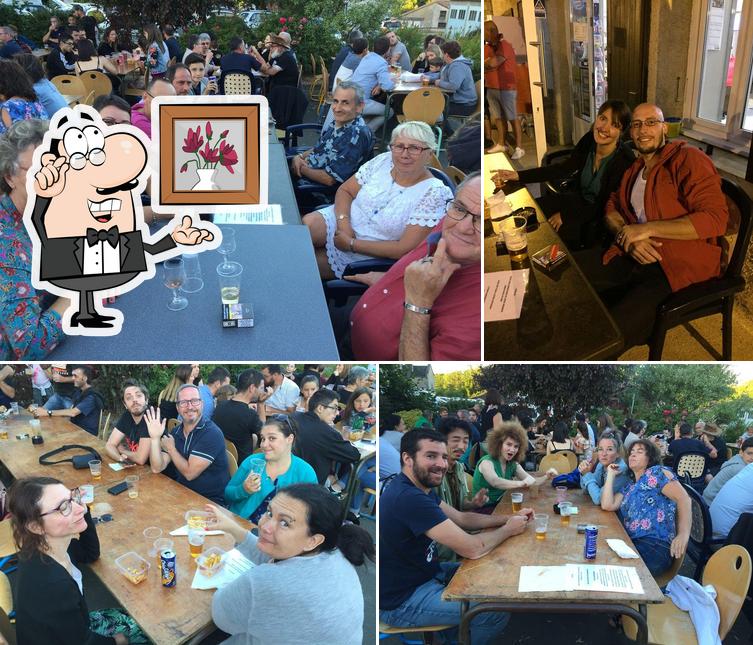 Chez SAM pub & bar, La Chapelle-Montreuil - Restaurant reviews