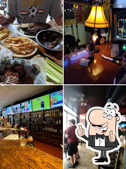 Winking Lizard Gateway, 811 Huron Rd E in Cleveland - Restaurant reviews