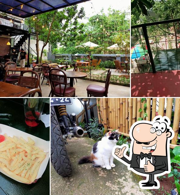 Tepi Bambu cafe, Depok - Restaurant reviews