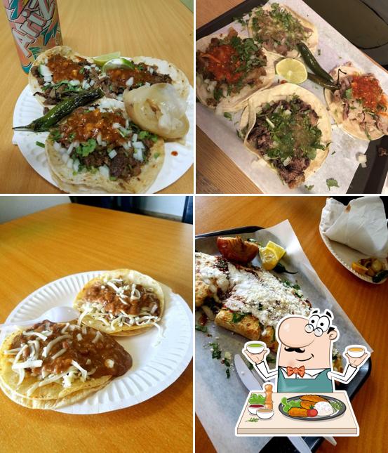 La Victoria Taqueria in Whittier - Restaurant menu and reviews