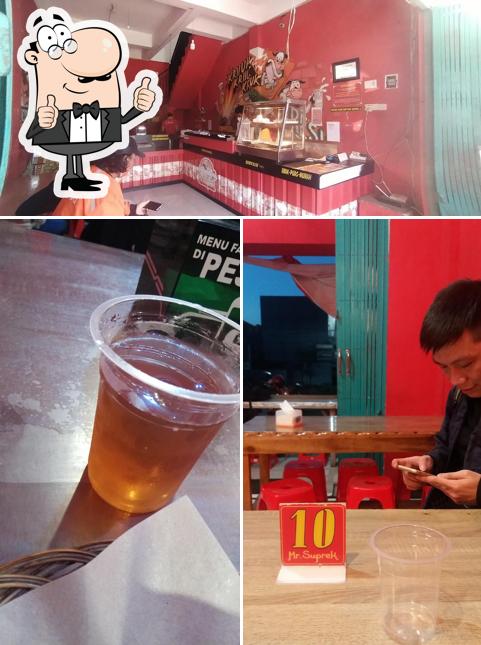 Ayam Geprek Mr Suprek cabang ITS restaurant, Surabaya - Restaurant reviews