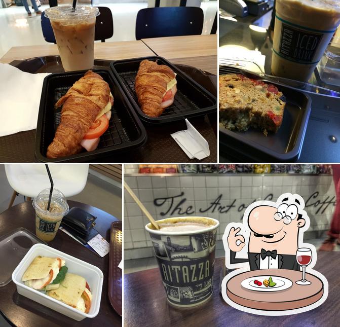 Caffè Ritazza cafe, Bangkok, Concourse F - Restaurant reviews
