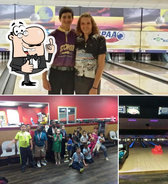 AMF Riviera Lanes in Fairlawn - Restaurant menu and reviews