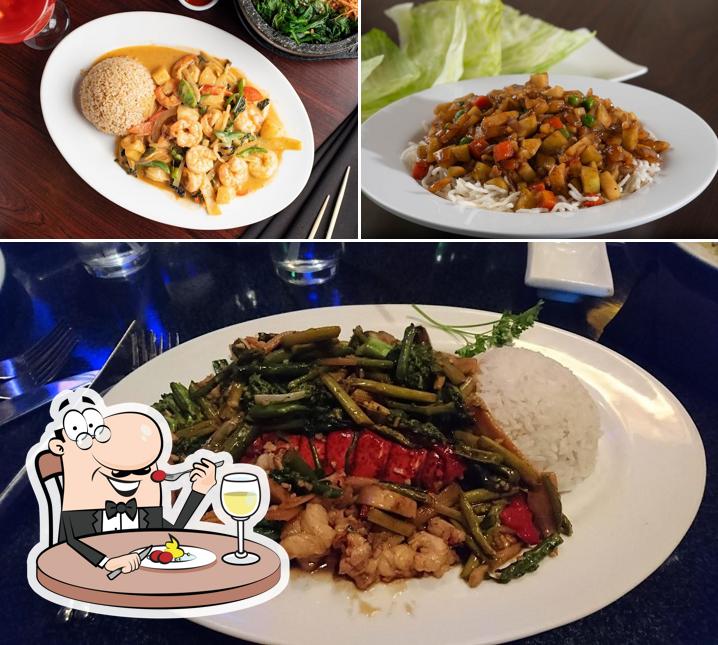 Tea Tree Asian Bistro in Perrysburg - Restaurant menu and reviews
