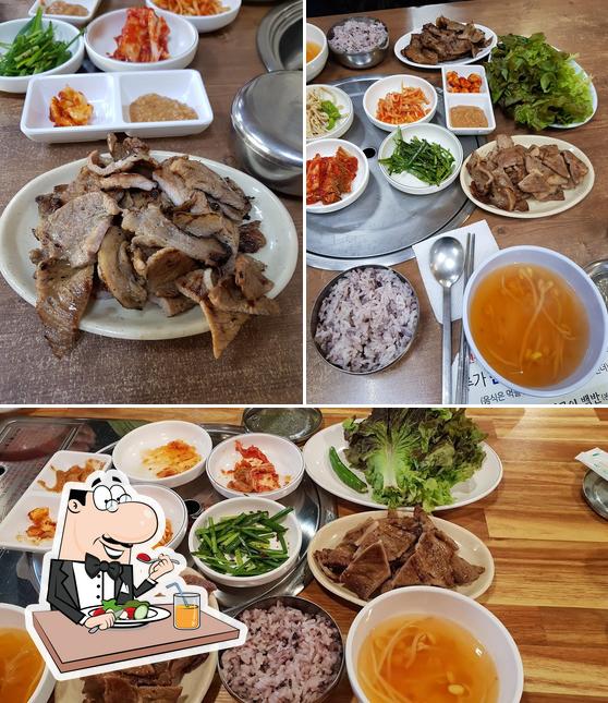 Yeonnam-dong pork roasted alum restaurant, Seoul - Restaurant reviews