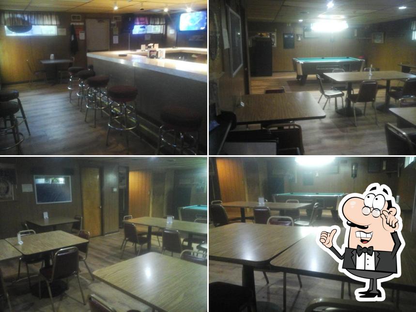 Top Hat Motel Restaurant & Lounge in Fairdale - Restaurant reviews