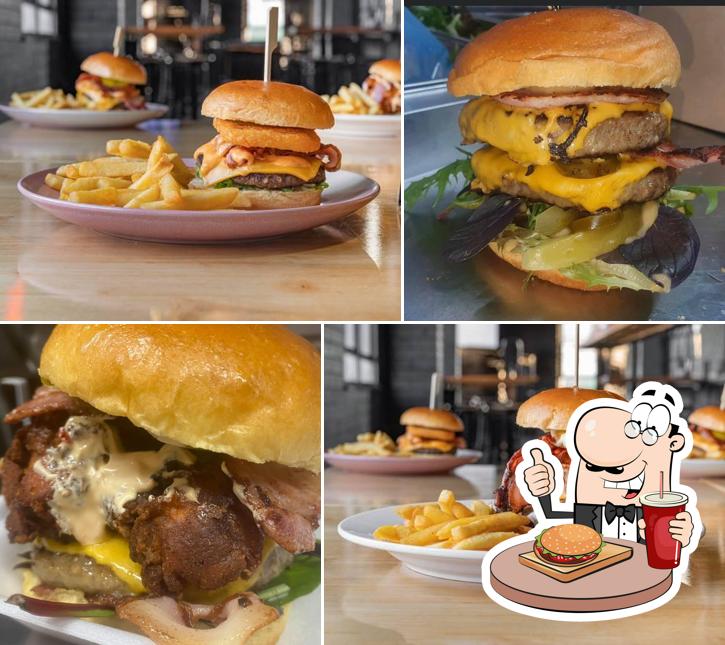Undetected Rooftop Bar & Restaurant / Burgers / Cocktails / Windsor ...