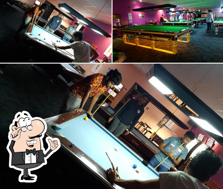 Cue 8 Bar Billiards Club, Clayton - Restaurant menu, prices and reviews