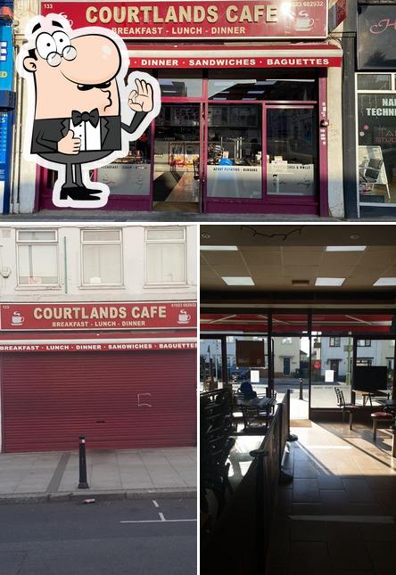 Courtlands Cafe in Watford - Restaurant reviews