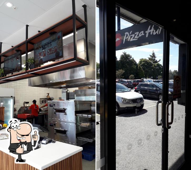 Pizza Hut Barrington, Barrington Mall, 256 Barrington St in ...
