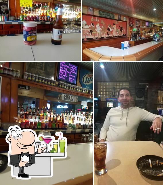 Hunter's Bar, Harbor Beach - Restaurant menu, prices and reviews